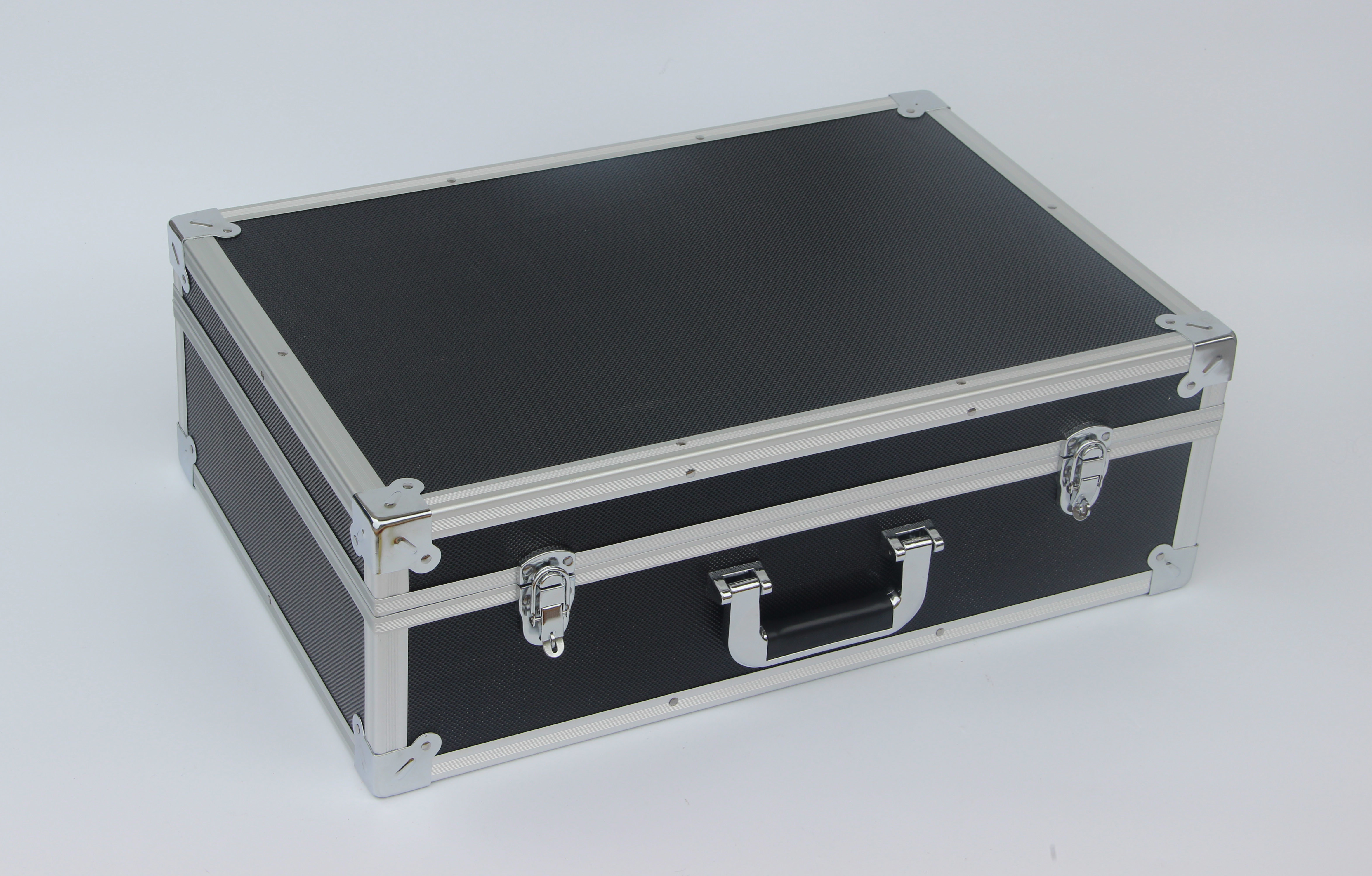 Large Empty Aluminum Hard Case Lockable Easy Cleaning 520 X 330 X 200mm